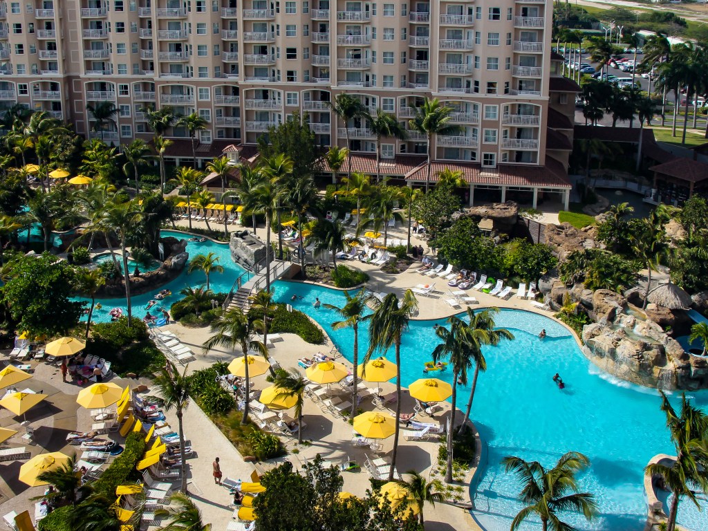 Featured Resort Review: Marriott's Aruba Surf Club - Red Timeshares Blog!
