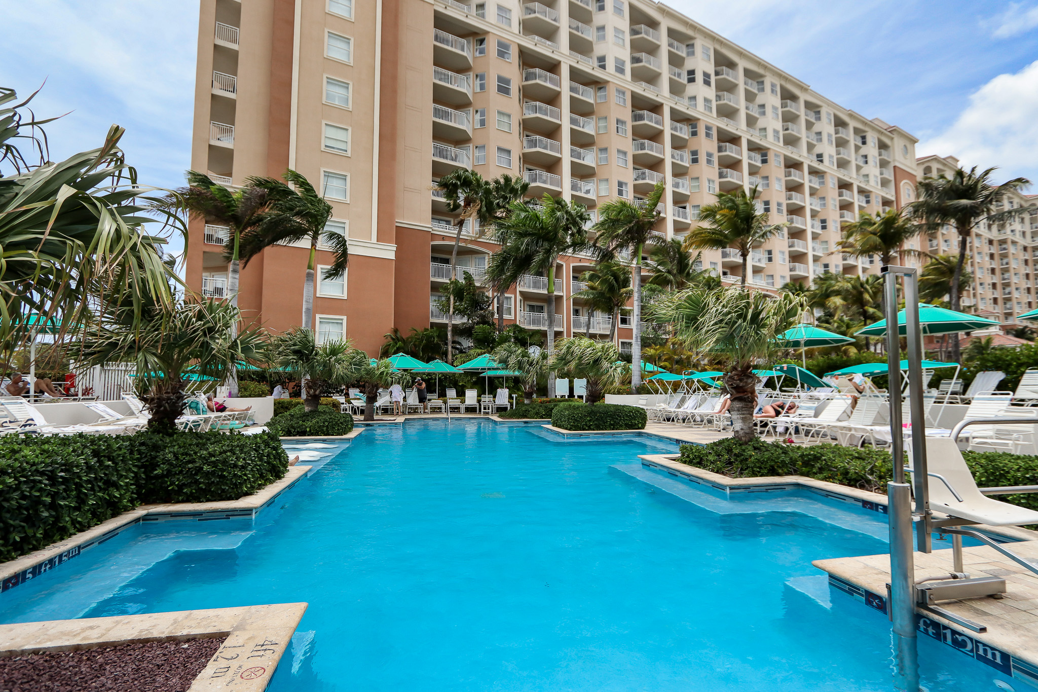 Featured Resort Review: Marriott's Aruba Surf Club - Red Timeshares Blog!